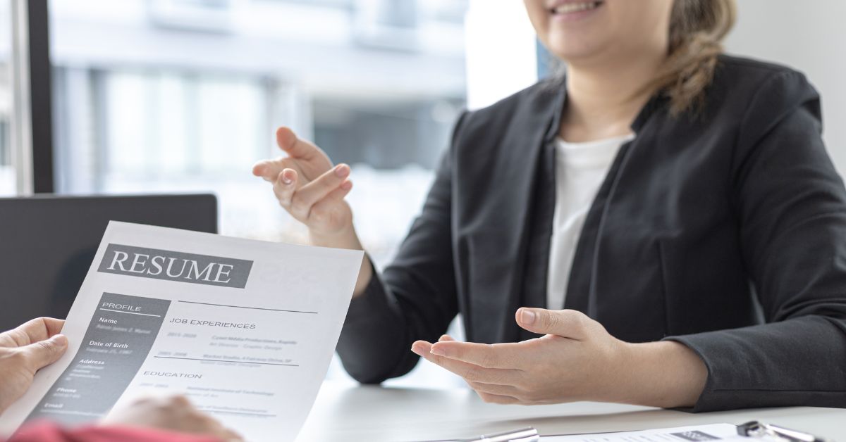 How Talking Too Much in an Interview Can Hurt Your Chances - Your ...